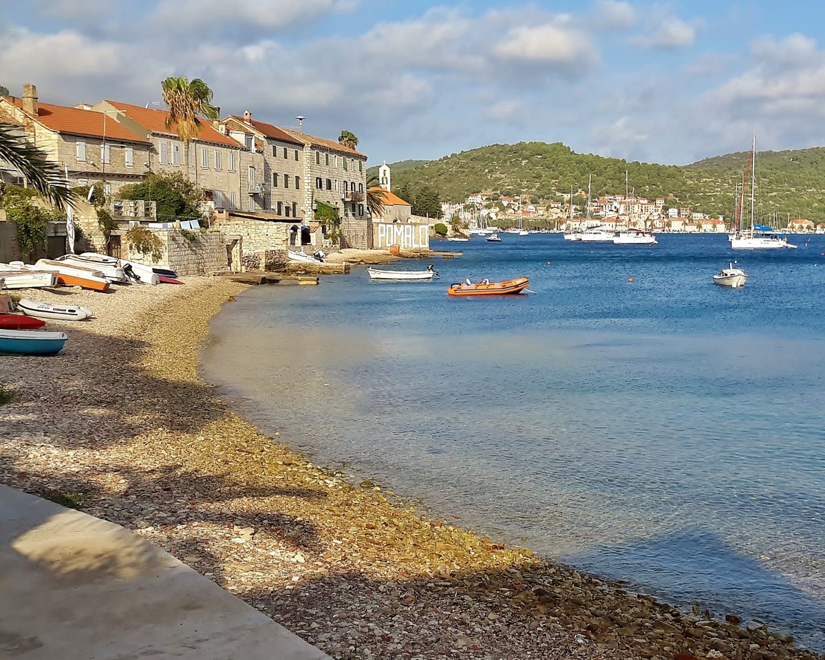 Croatian islands uncovered! A Beach that Changes Shape and more